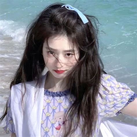 看起来很聪明的头像女 知乎