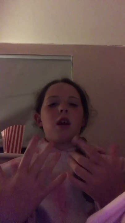 Whats Going On I Have Four Arms Youtube