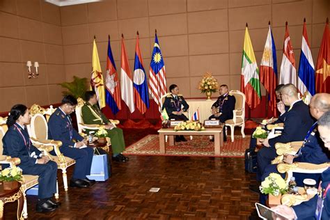 ၂၁ ကြိမ်မြောက် အာဆီယံလေတပ်ဦးစီးချုပ်များ အစည်းအဝေး 21st Asean Air Chiefs Conference 21st Aacc