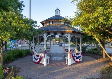 `main Street Gazebo` On Main Street In The City Of Frisco Texas Stock