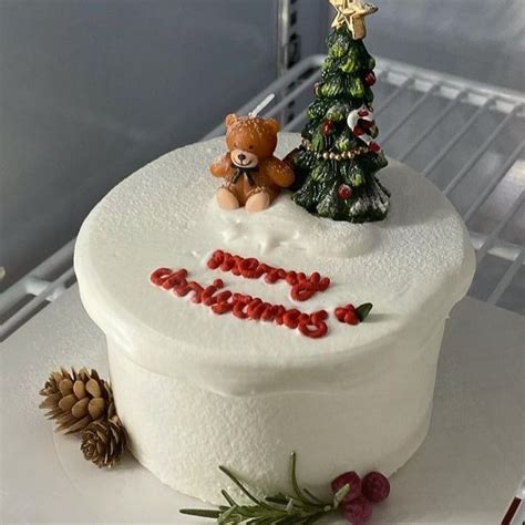 𝘭𝘦𝘦𝘯𝘢 𝘴𝘢𝘬𝘶𝘳𝘢 Christmas cake Xmas cake Christmas cakes easy