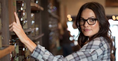 Dating Tips For Introverts Popsugar Love And Sex