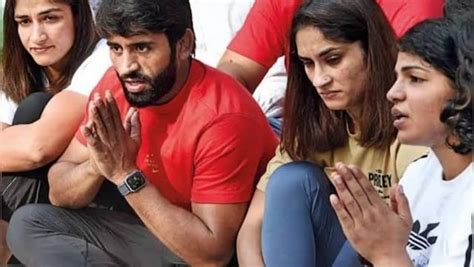 Wrestlers Protest From Returning To Jantar Mantar To Candlelight