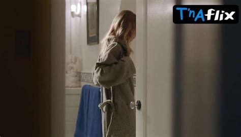 Britt Robertson Butt Breasts Scene In Ask Me Anything Tnaflix Porn Videos