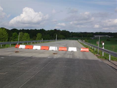 Blick auf die neue B178 nach Zittau am 12.05.2013 vor der Eröffnung ...