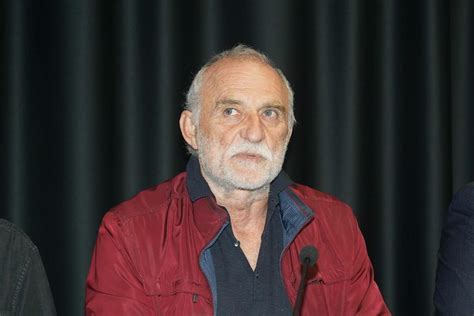 Lazar Ristovski U Vezi Sa Koleginicom