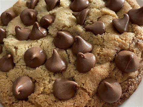 The Pastry Chefs Baking Crumbl Copycat Milk Chocolate Chip Cookies