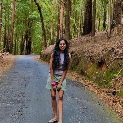 nimi nimi perera on threads