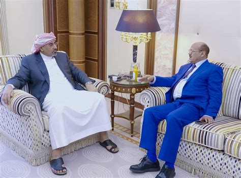 الرئيس القائد عيدروس الزُبيدي يشدد على سرعة إنجاز الإصلاحات المالية