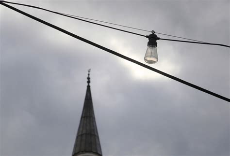 Без струја селата Волково и Кучково како и неколку улици во Кисела Вода и Гази Баба Независен