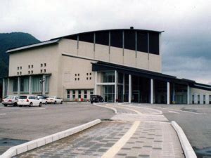 喜多方市立図書館を徹底ナビ自習室Wifi電源カフェなどの情報が満載