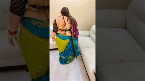 Hot Bhabhi Chubby Navel😜 Backless Saree Dance😜 Youtube