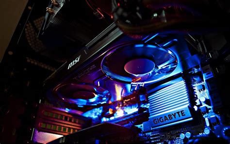 Weekly Wallpaper Peek Inside Your Computer Lifehacker Australia