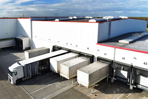 Loading Dock Area Products Safety And Energy Efficiency Authority Dock Door