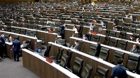 สภาล่มอีก ร่างพ ร บ กัญชา รอนานกว่า 30 นาที สั่งปิด องค์ประชุมไม่ครบ