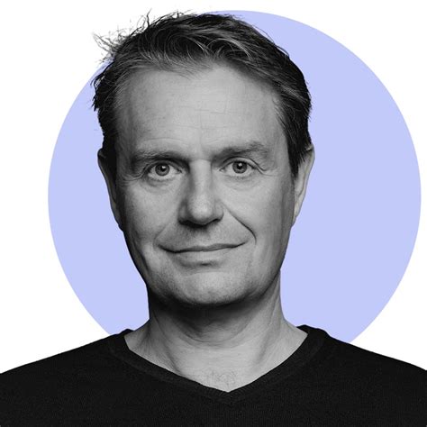 Team Deepcliq Cross Marketplace Advertising