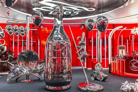 轩尼诗V S O P奇幻际遇限时登陆长宁来福士 案例 ONSITECLUB 体验营销案例集锦 Pop up store