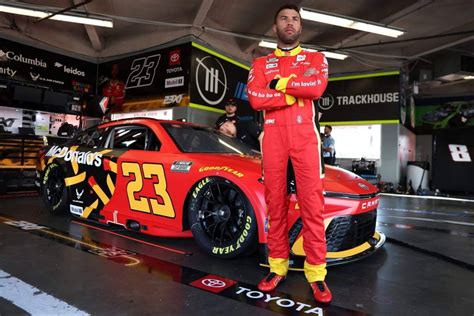 Bubba Wallace With Pressure Up Enters New Nascar Season With A Big Task Win The Athletic