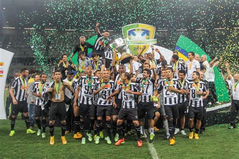 Para Sempre Galo Bate Cruzeiro De Novo E é Campeão Da Copa Do Brasil