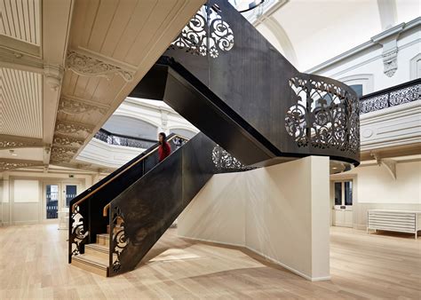 Hudson Architects Installs Staircase In Architecture School