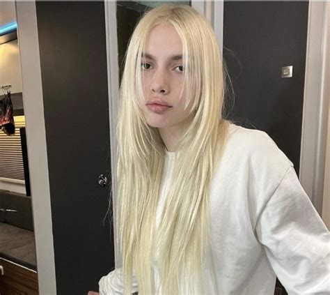 Adnan Oktar Suç Örgütü Ve Aleyna Tilki Onedio
