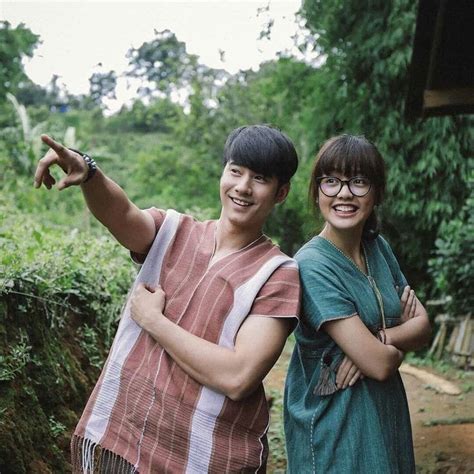 ကရင်အထည် အမျိုးမျိုး လက်လီလက်ကား