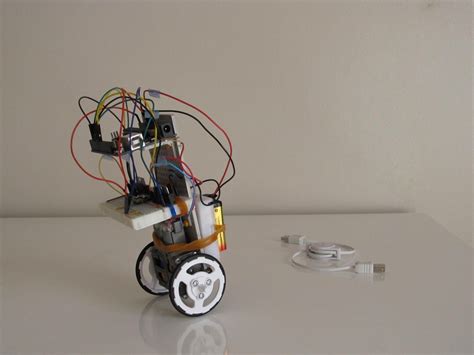 A Simple And Very Easy Inverted Pendulum Balancing Robot 11 Steps