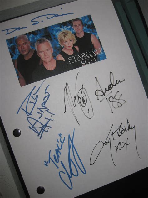 Stargate Sg 1 Window Of Opportunity Signed Tv Script Screenplay X6
