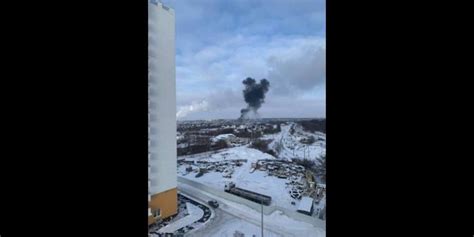 У рф заявили про атаку дронами нафтобази в Орлі новини росії