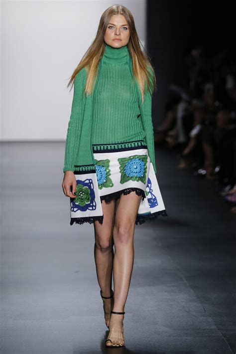 Crochet At London Fashion Week Springsummer 2016 And Other High Fashion Crochet Crochet