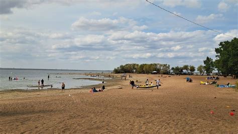 Janet Guthrie Lake Newell Beach At Kinbrook Island Provincial Park