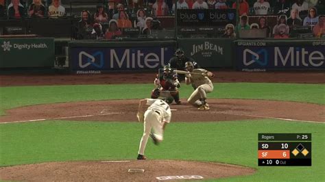 Austin Hedges Extends Padres Lead With Squeeze Bunt 07302020 San Diego Padres