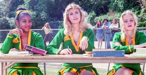 The Swinging Cheerleaders Filme Onde Assistir
