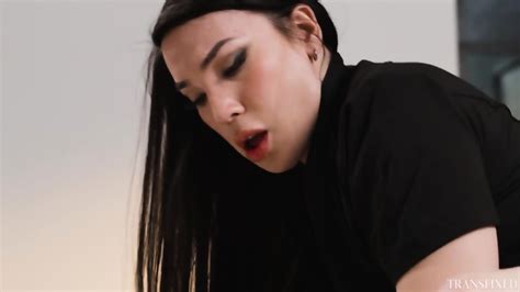 Massage Turns Into A Threesome With A Shemale Lauren Phillips Eporner