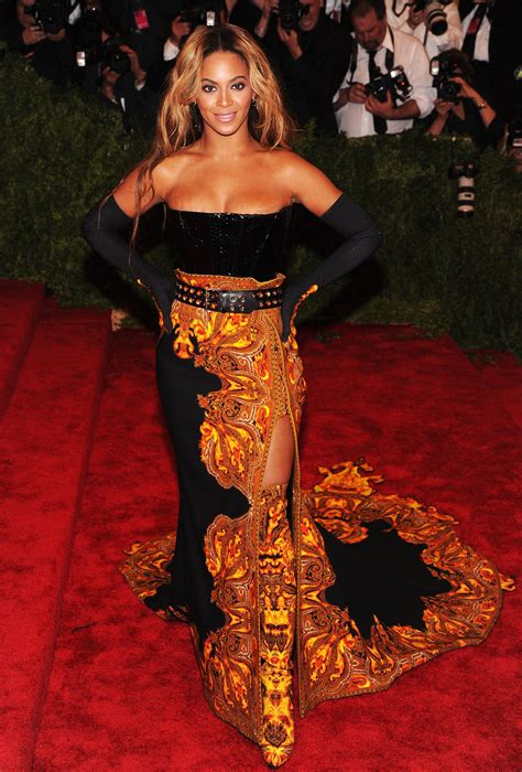 De Beste Looks Van Beyoncé Op Het Met Gala