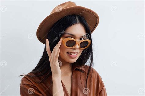 Glamour Woman Beauty Vacations Lifestyle Model Hair Sunglasses Asian