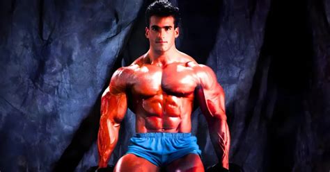 Bodybuilders History Workout Bio Diet Plan