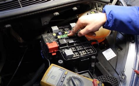 How To Test Car Fuses With A Multimeter Guide