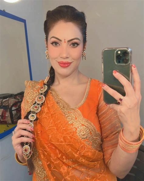Munmun Dutta Figure Height Weight Age Wiki Bio Pop Creep