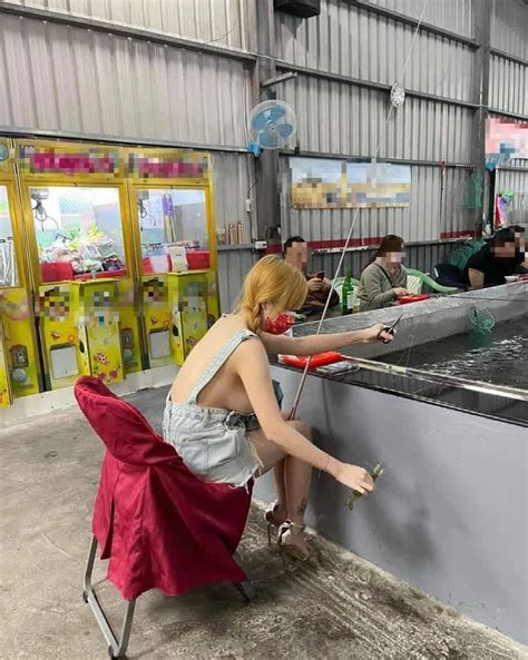 Thả Rông 100 Khi đi Câu Hải Sản Nàng Hot Girl Khiến CĐm Phải Bỏng