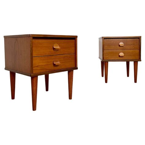 Midcentury Bedside Table For Sale At 1stdibs Mid Century Modern