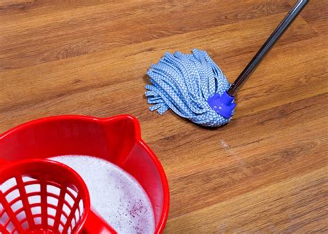 How To Mop A Floor Correctly Alliance Flooring Directory