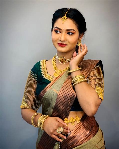 Makeoverbyneethu • Instagram Photos And Videos