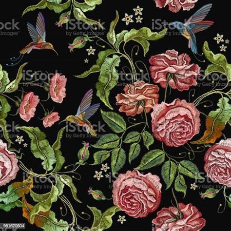 장미 자 수 완벽 한 패턴입니다 클래식 자 수 장미와 검은색에 윙윙 거 린 새의 꽃 봉 오리 세련 된 템플릿 태피 스 트리 꽃 르네상스 스타일 자수에 대한 스톡 벡터 아트