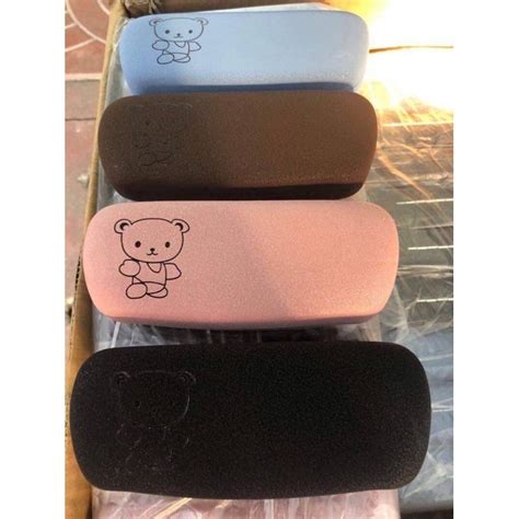 กล่องใส่แว่นลายการ์ตูนผ้ากำมะหยี่ กล่องแว่นตาน่ารักๆ แถมผ้าเช็ด1ผืน Brinkyyb Thaipick