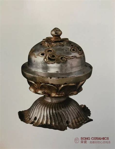 苏州博物馆镇馆之宝“秘色瓷盏托”，极有可能是一件香炉。 搜狐大视野 搜狐新闻
