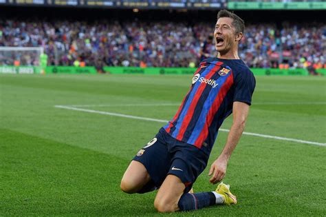 Robert Lewandowski Ya Cosecha Premios En Barcelona Todo Gracias A Su