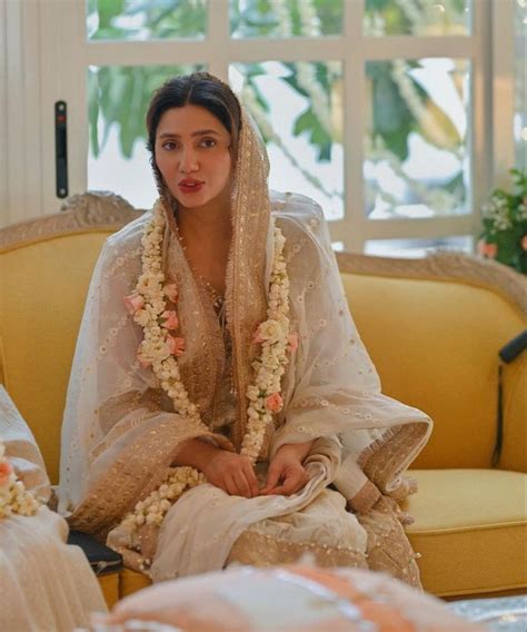 Dua Milad Mayoon Outfit Inspo For Brides Mahira Khan Wedding Mahira Khan Mahira Khan Dresses