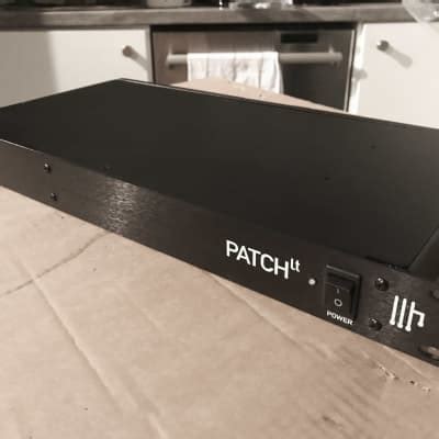 Flock Audio Patch LT End 2021 32 Point Analog Patchbay Reverb UK