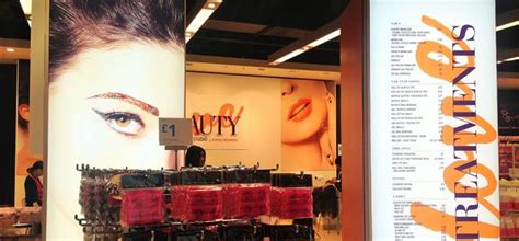 Review Primark Brow And Nails Bar